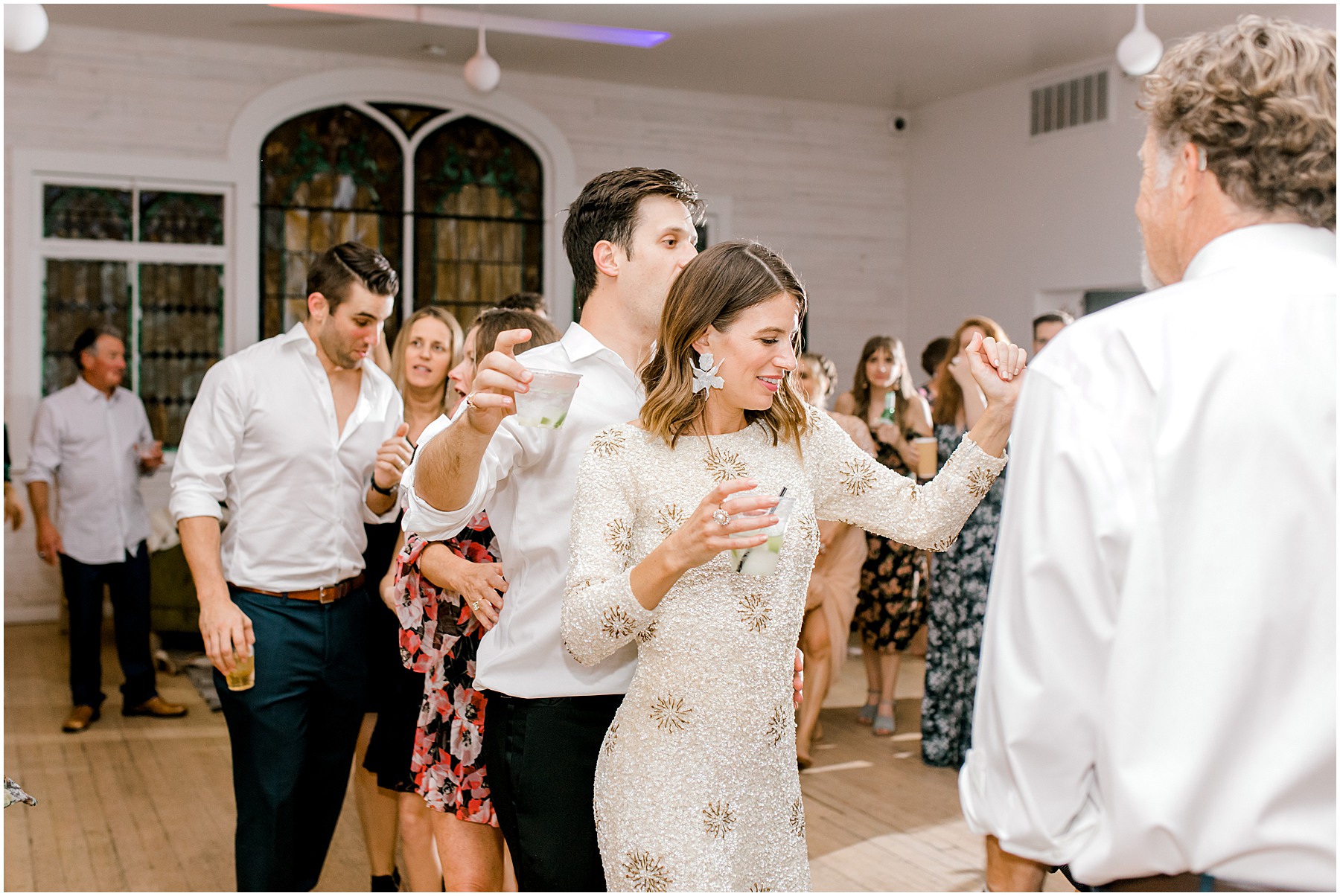 Annie + Matt // Botanical Ruby Street Wedding - tracyrinehart.com